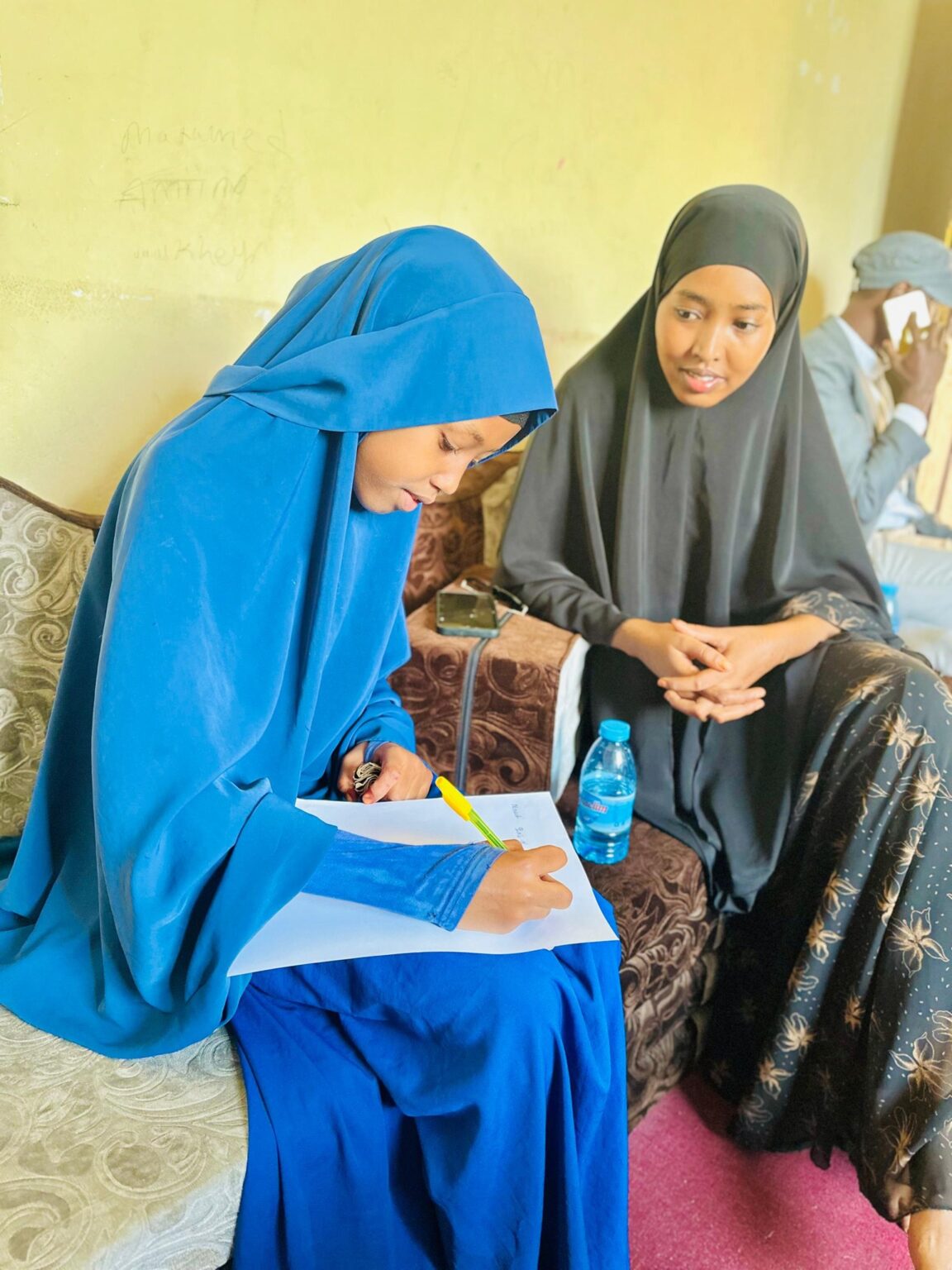 Qalinqoyan Reading and Writing Club Visits Somali Deaf School for ...
